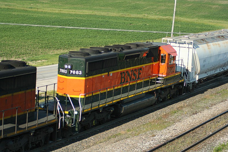 BNSF 7883